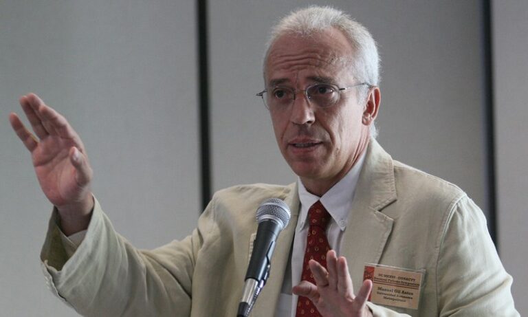 El oficio del gis y el pizarrón - Revista Aula